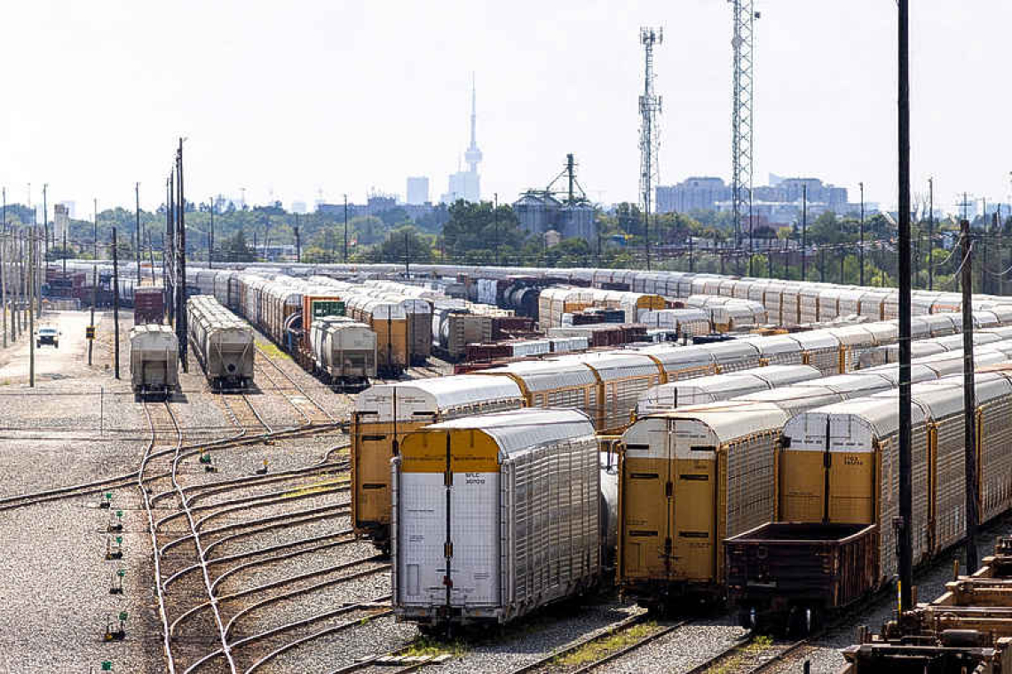 The Daily Herald - Canada moves to end rail shutdown quickly