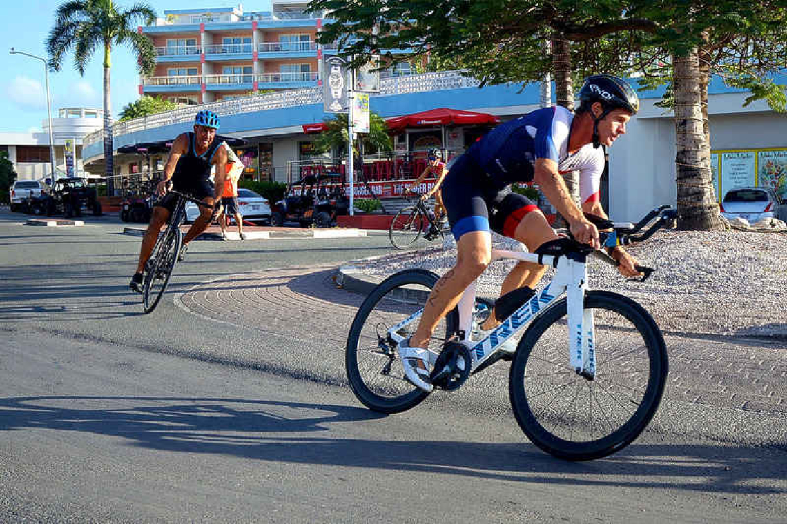 The Daily Herald - Challenging conditions for Sunset Bar Mini Triple ...