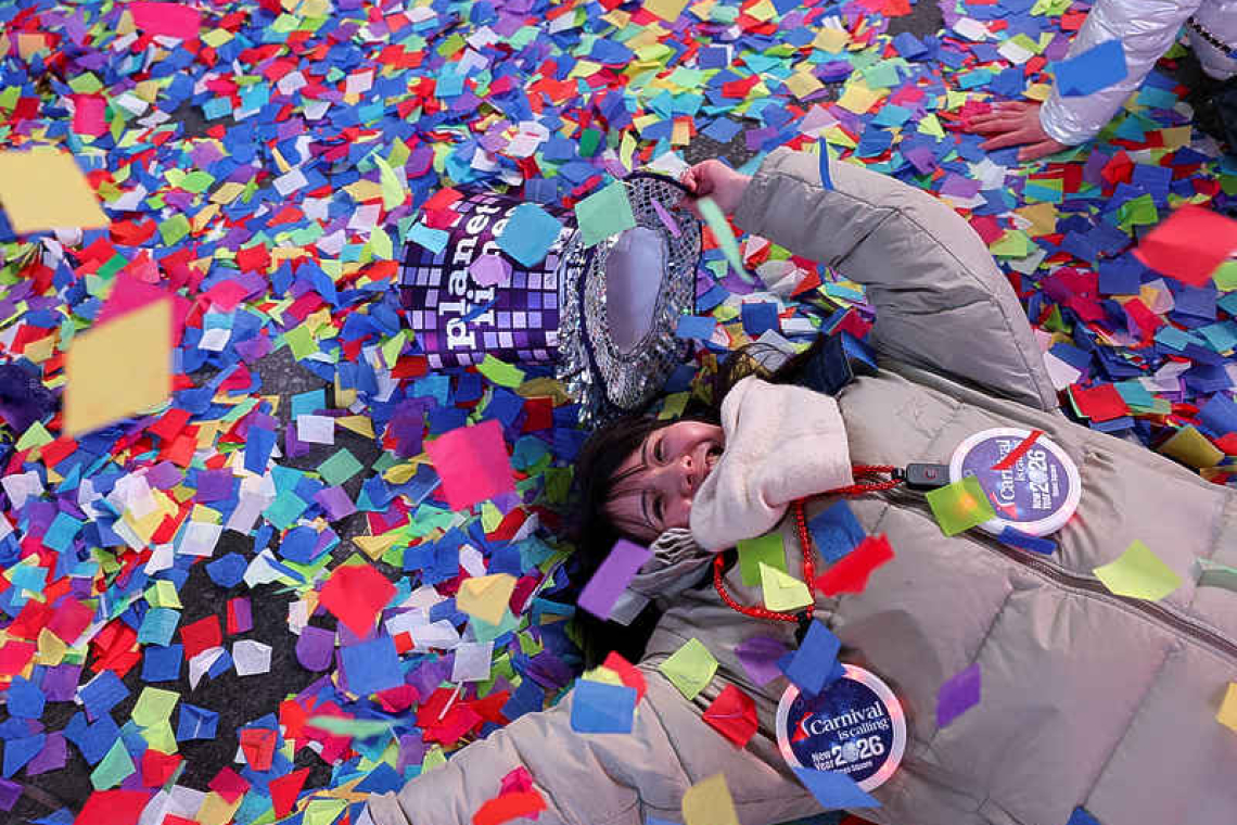 The Daily Herald - World bids goodbye to 2025 with fireworks and icy ...